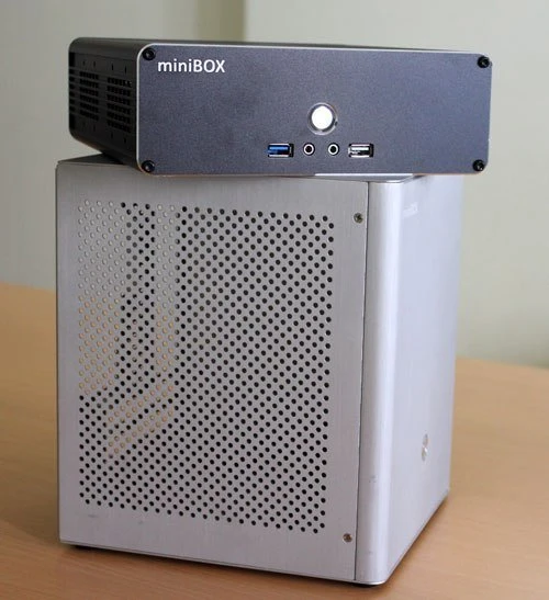 Tự lắp ráp máy tính để bàn mini